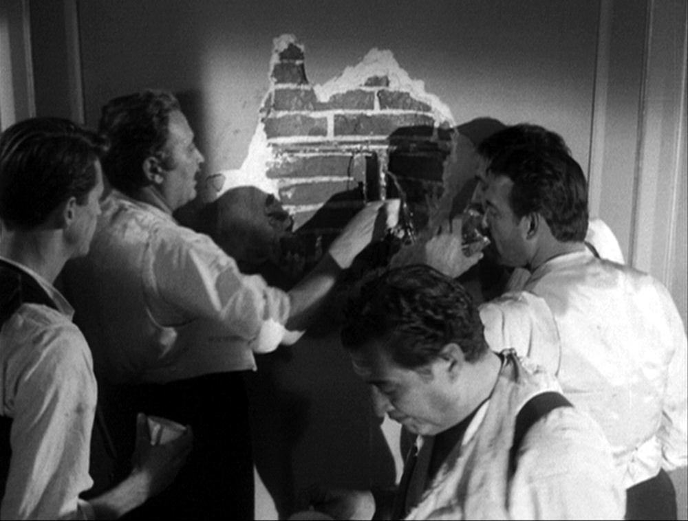 13: El ÀNGEL EXTERMINADOR - Luis Buñuel -"The Exterminating Angel" (1962)