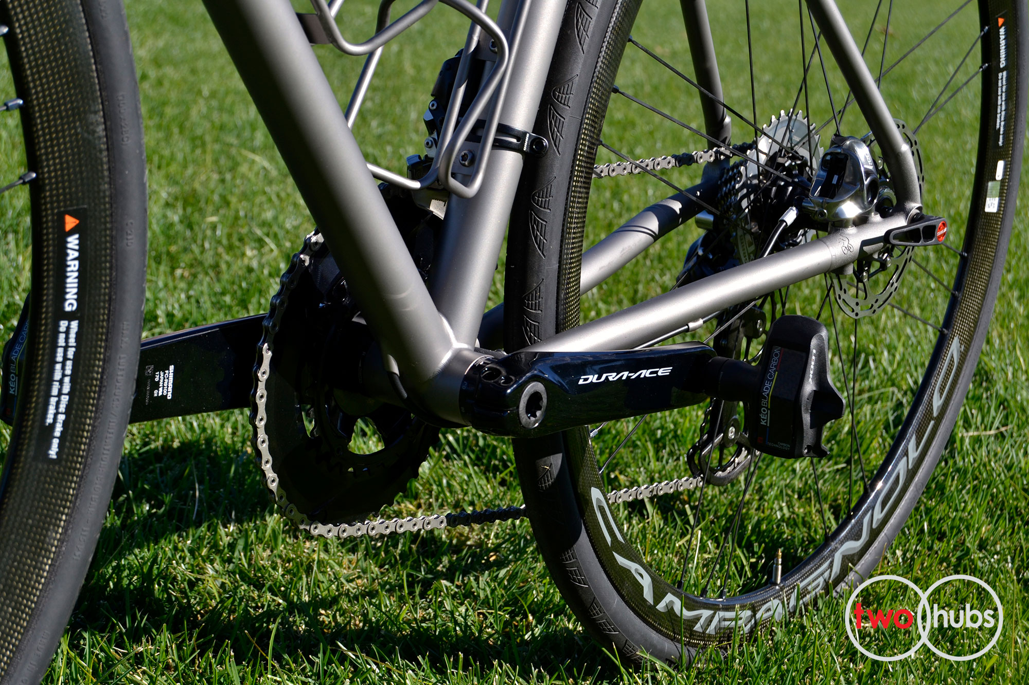 www.twohubs.com: Moots Vamoots Disc RSL SRAM eTap HRD Campagnolo Bora ...