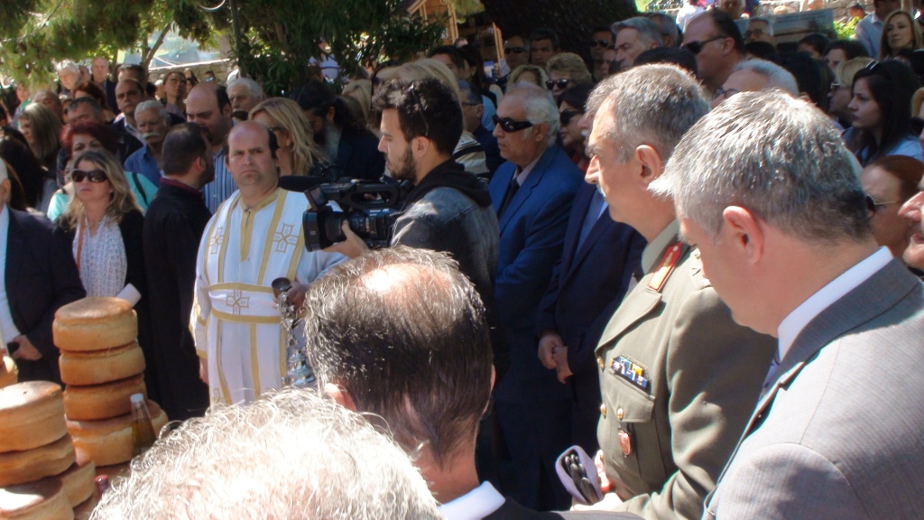 EVRIPOS NEWS: ΑΓΙΟΣ ΓΕΩΡΓΙΟΣ αρμα -- ΦΩΤΟΣ