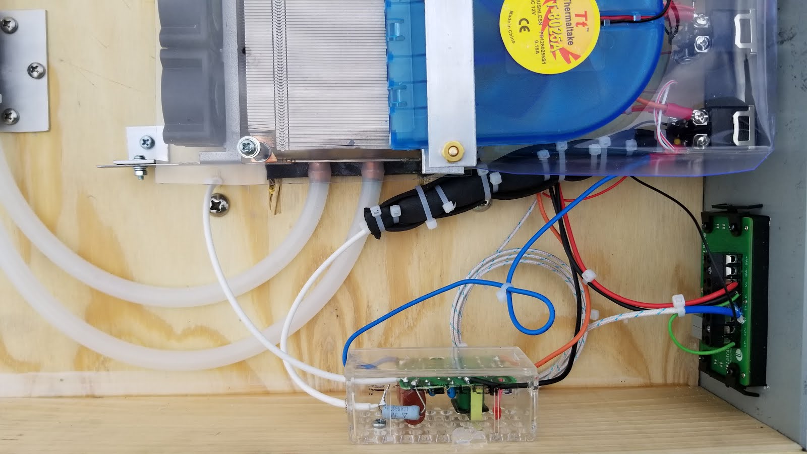AE1S Science and Engineering Blog: Diffusion Cloud Chamber (Part 3)