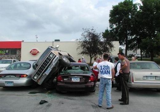 Images For: 10 Funny Car Parking Pictures 2013