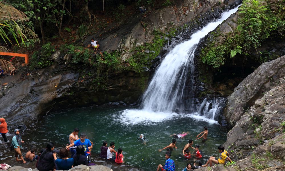 Alam Minangkabau: Lubuk Paraku dan Lubuk Tampuruang