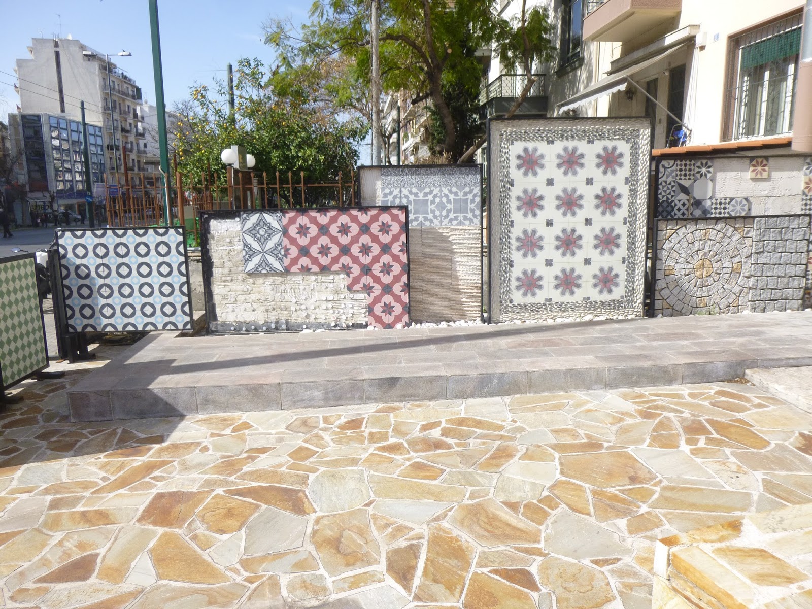 ΓΙΑΝΝΗΣ Δ.ΛΥΡΑΣ: Η ΤΕΧΝΗ ΕΠΑΝΕΡΧΕΤΑΙ ΑΠΟ ΙΤΑΛΙΑ ΣΤΑ ΠΑΛΙΑ ΠΛΑΚΑΚΙΑ ...