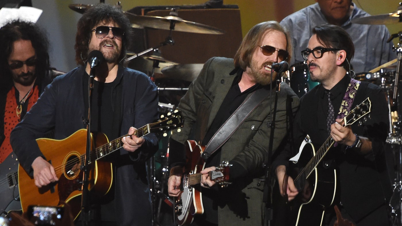 BEATLES MAGAZINE: TOM PETTY REMEMBERS MEETING GEORGE AND RINGO