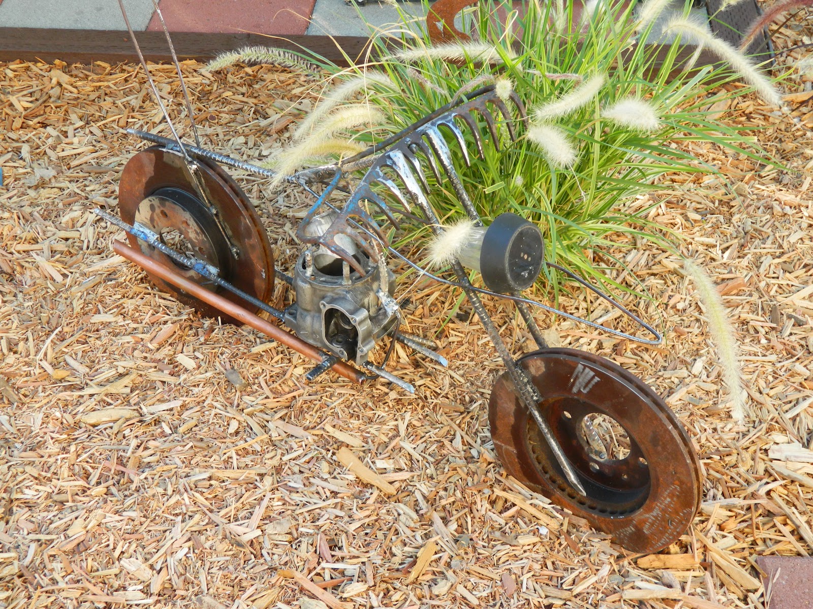 Upcycle-This: Upcycled (Motorcycle) Yard Art
