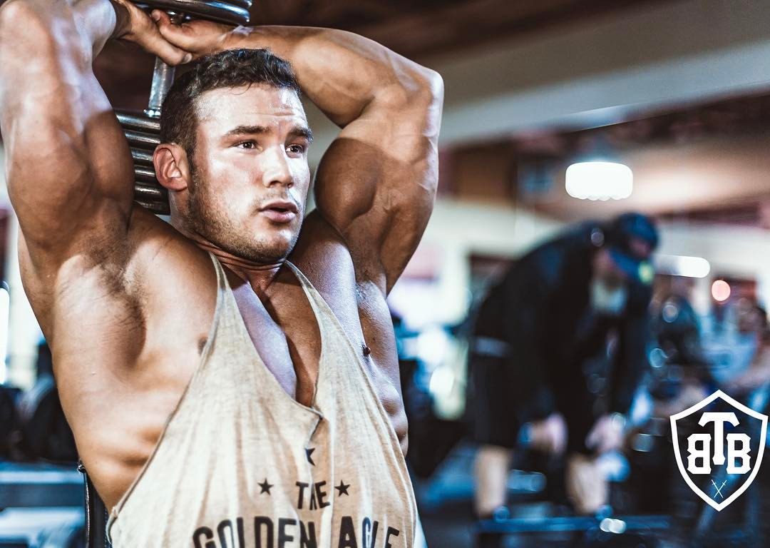 LA PERFECTION FAITE HOMME