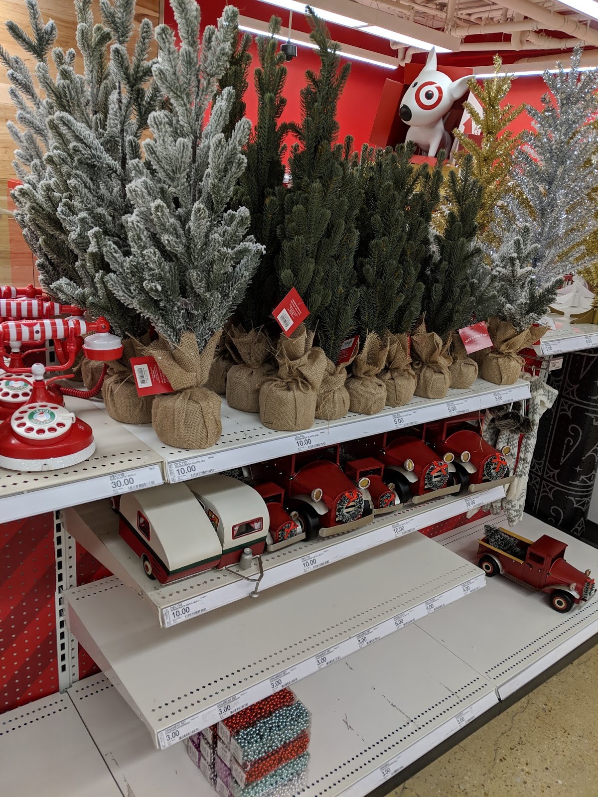Robert Dyer @ Bethesda Row: Bethesda Target ready for Christmas (Photos)