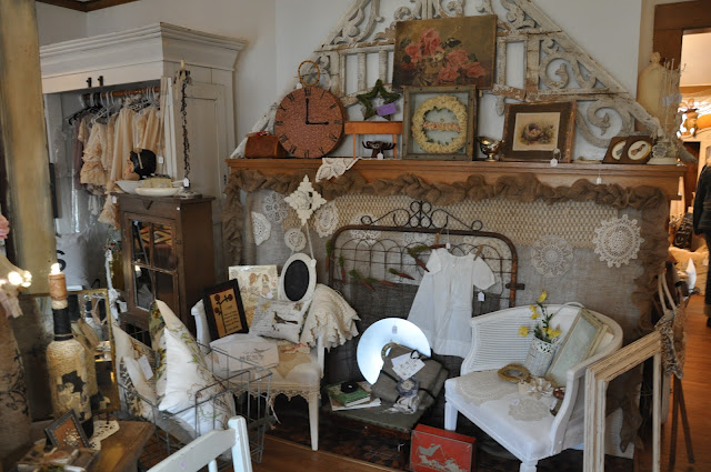 Counting Your Blessings: Spring Vintage Market Photos