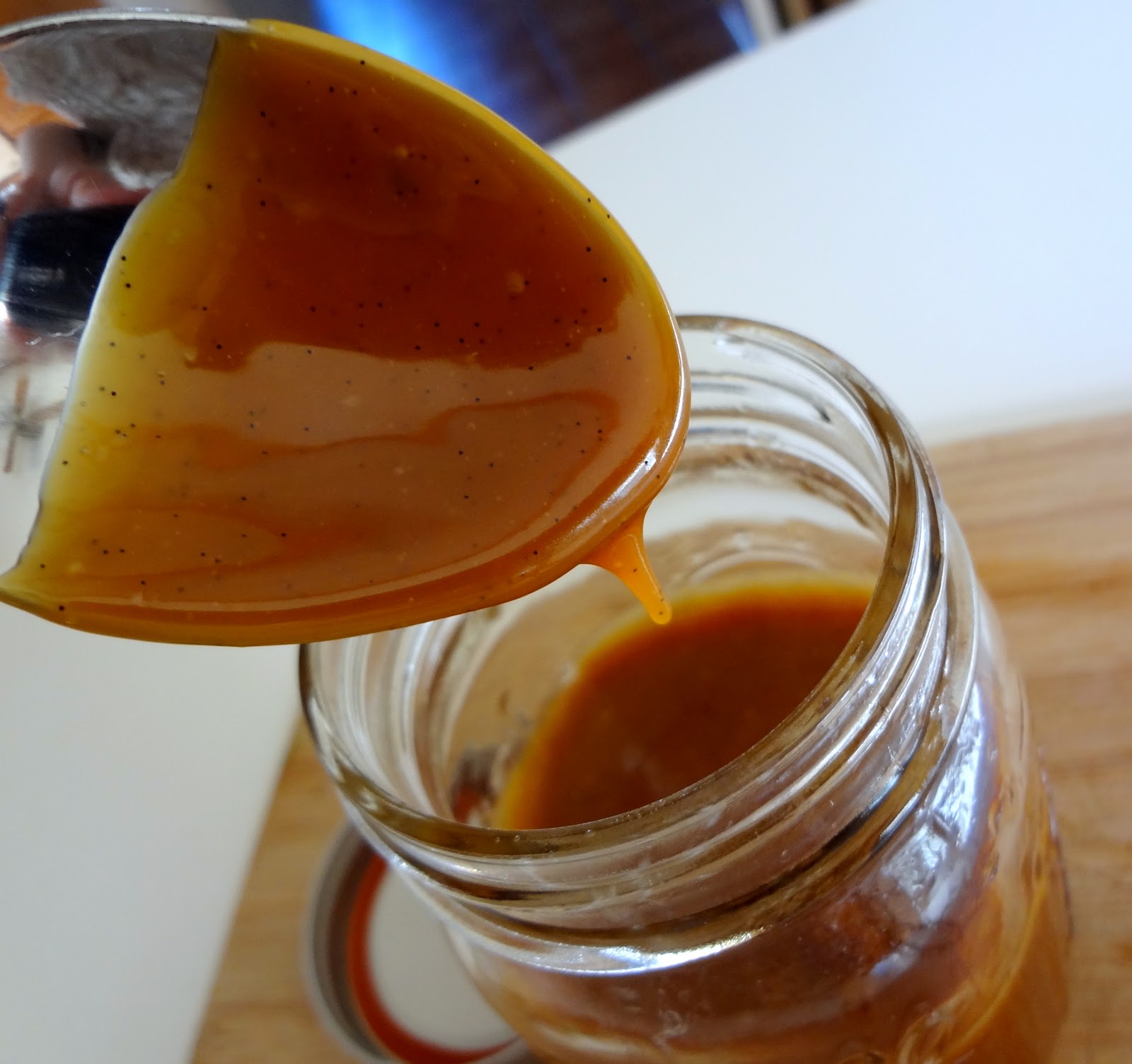 Sweet Lessons: Lesson #80: Homemade Caramel Sauce