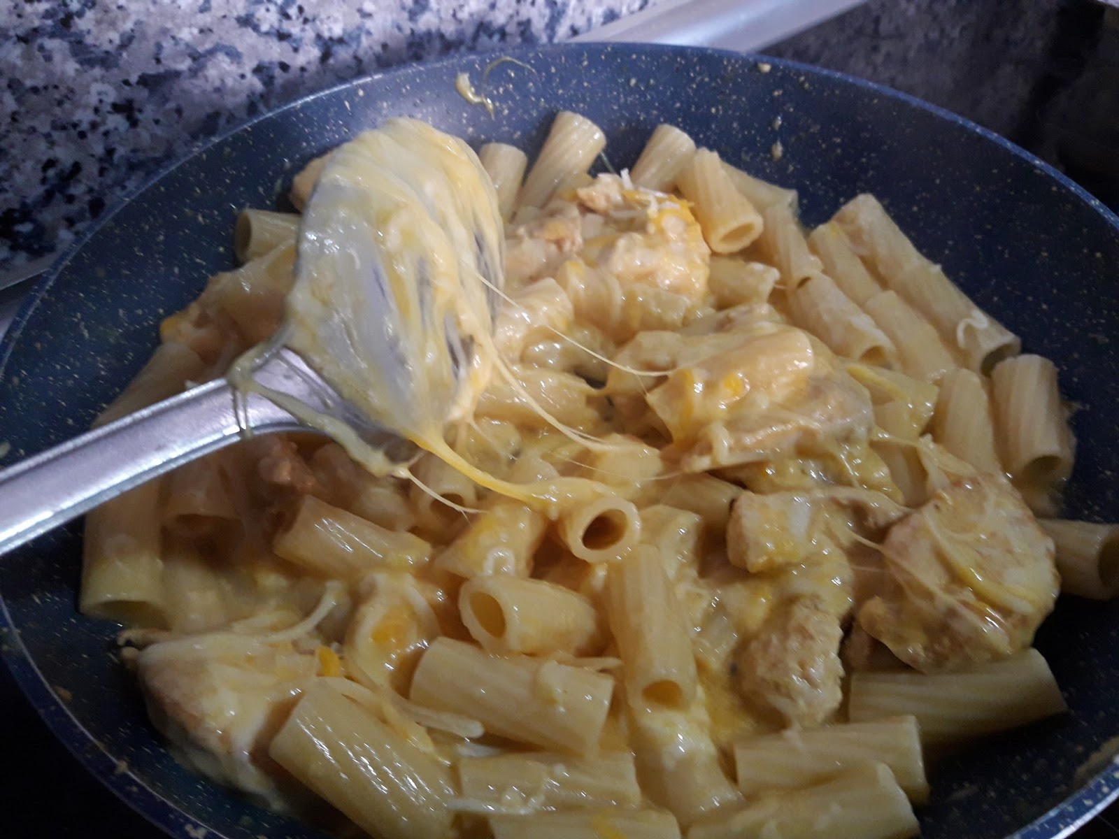 Mis recetas de cocina: Pasta con pollo y quesos