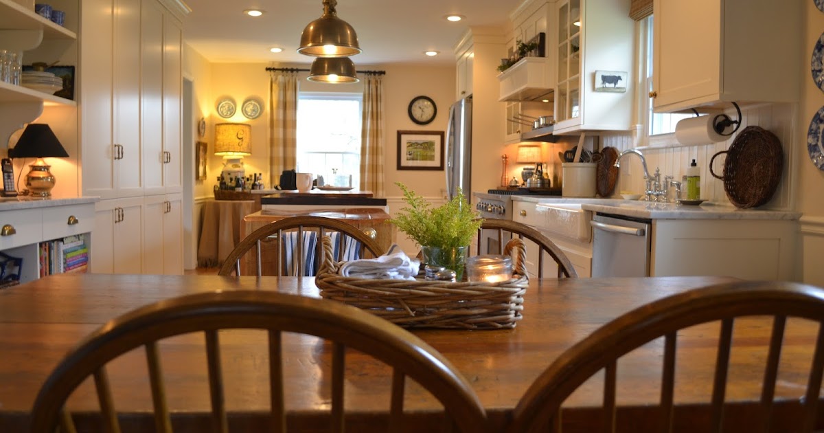 Buzzings of a Queen Bee: The Kitchen is Complete!