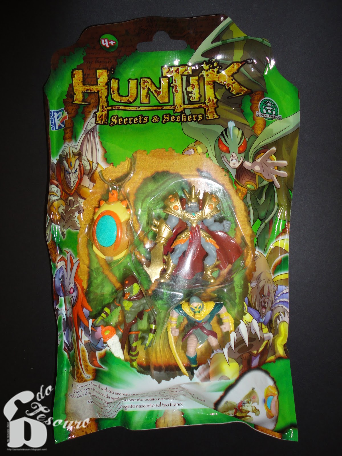 A ARCA DO TESOURO: Huntik: Secrets and Seekers - PVC