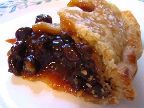 Southern Cooking: soulfoodqueen.net Easy Raisins Pie
