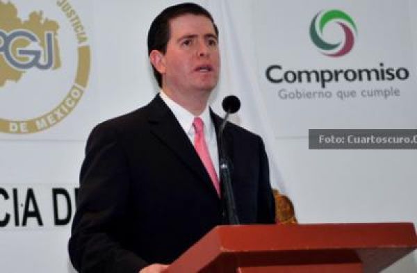 César Manzano. Nuevo Rumbo