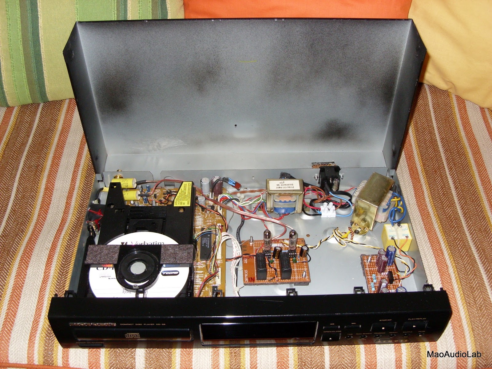 Mao Audiophile Modifications: Marantz CD38 Pentode Output Tube CD-Player