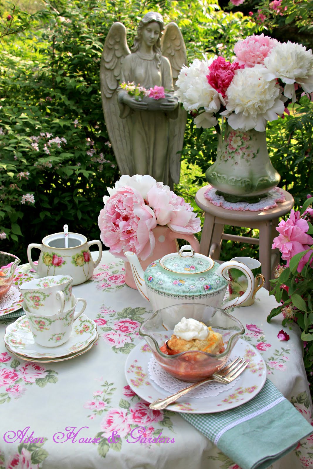 Aiken House & Gardens: Rose Garden Tea