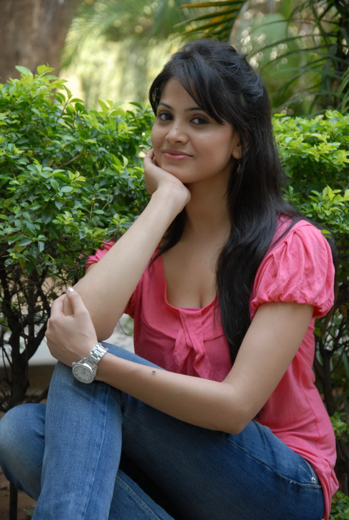 Supriya Shailja in Jeans Photo Gallery ~ Hot Indian Actress stills