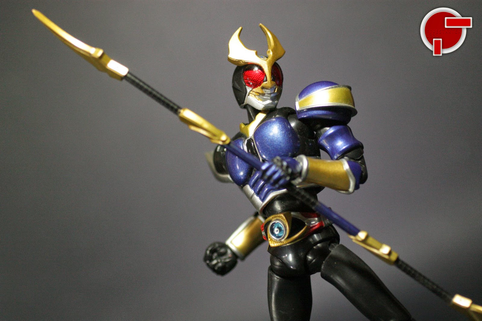 Firestarter's Blog: Toy Review: S.H. Figuarts Kamen Rider Agito Storm Form