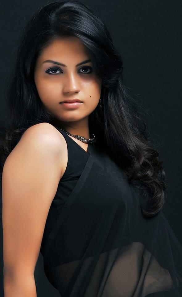 PhotoHouse: Bangladeshi Model & TV Actress