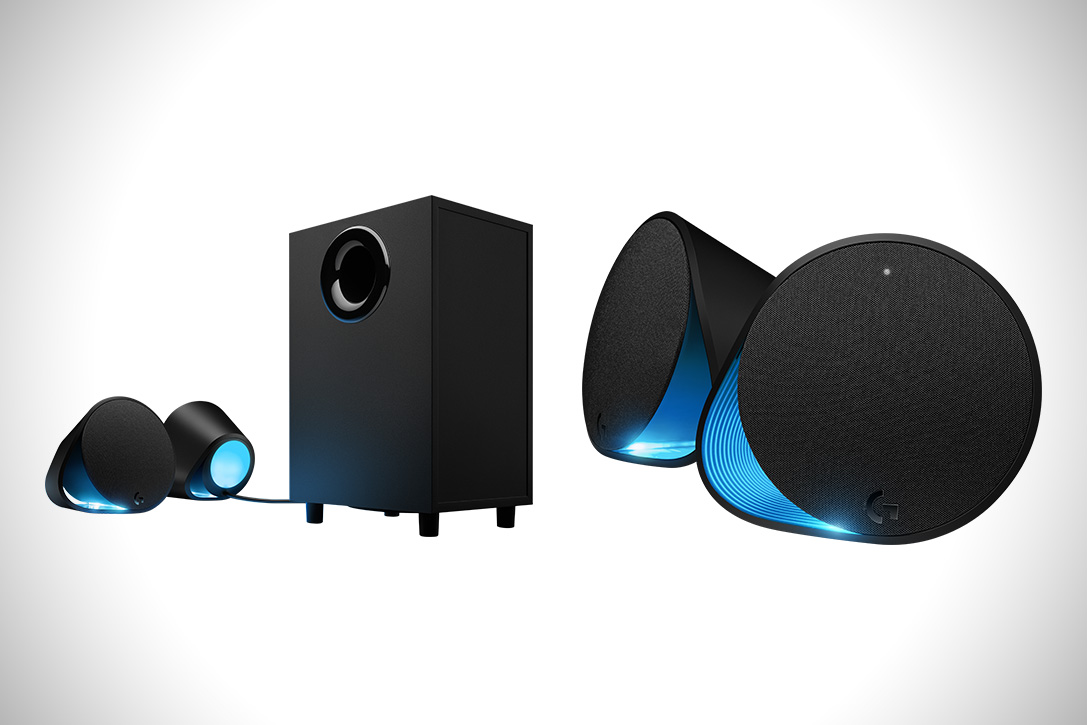 Ambiyans Aydınlatmalı Logitech G650 Oyun Hoparlörü