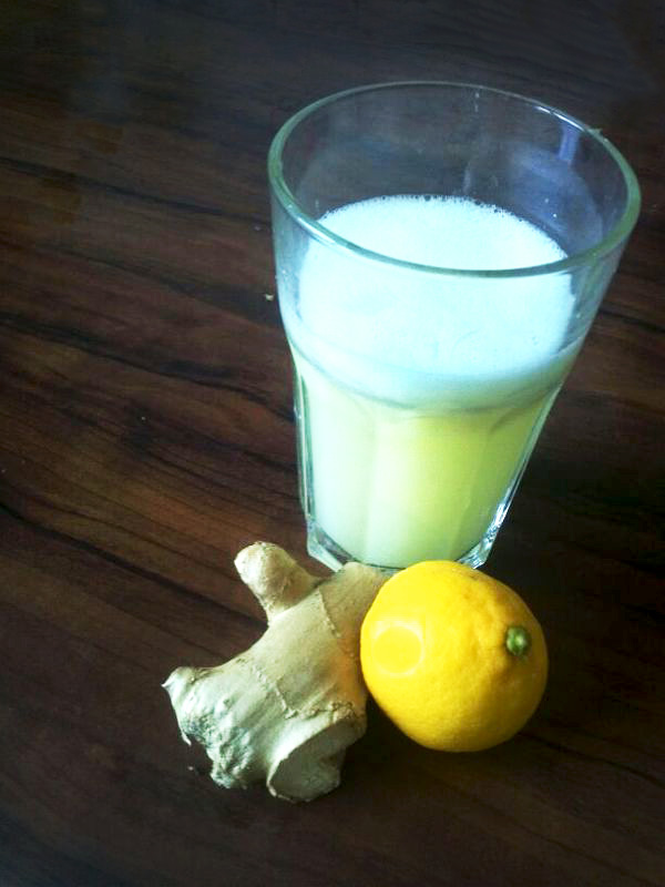 GRAZING WITH DANI: Lemon Ginger Detox Drink
