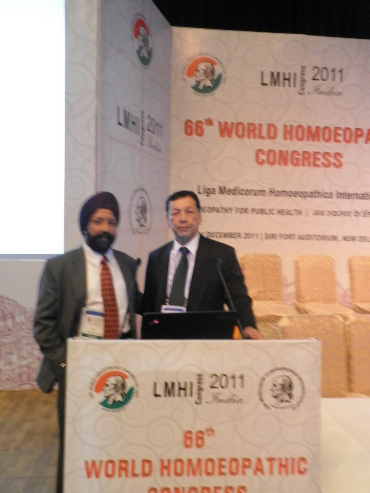 Homeopathy Shah Alam: Dr Nik Fairuz And Prof Nik Omar - 66th LMHI Congress
