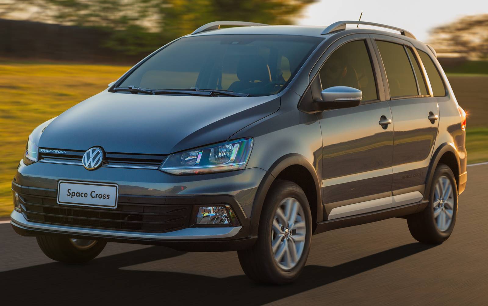 Nova VW SpaceFox e SpaceCross 2015: fotos e informações