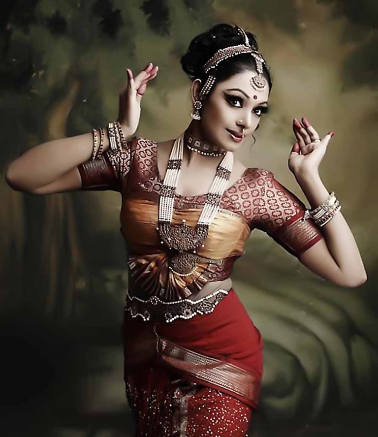 Tollywood Actress Shobana Latest Beautiful Saree Photoshoot Beautiful Indian Actress Cute