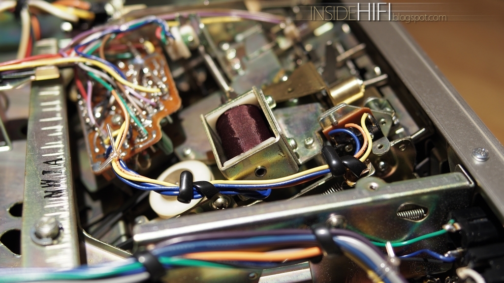 Inside Hi-Fi: Pioneer CT-F2121