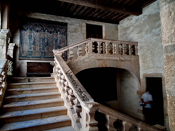 França - Castelo de Beynac, um retorno ao período medieval - VIAGENS DA RÔ