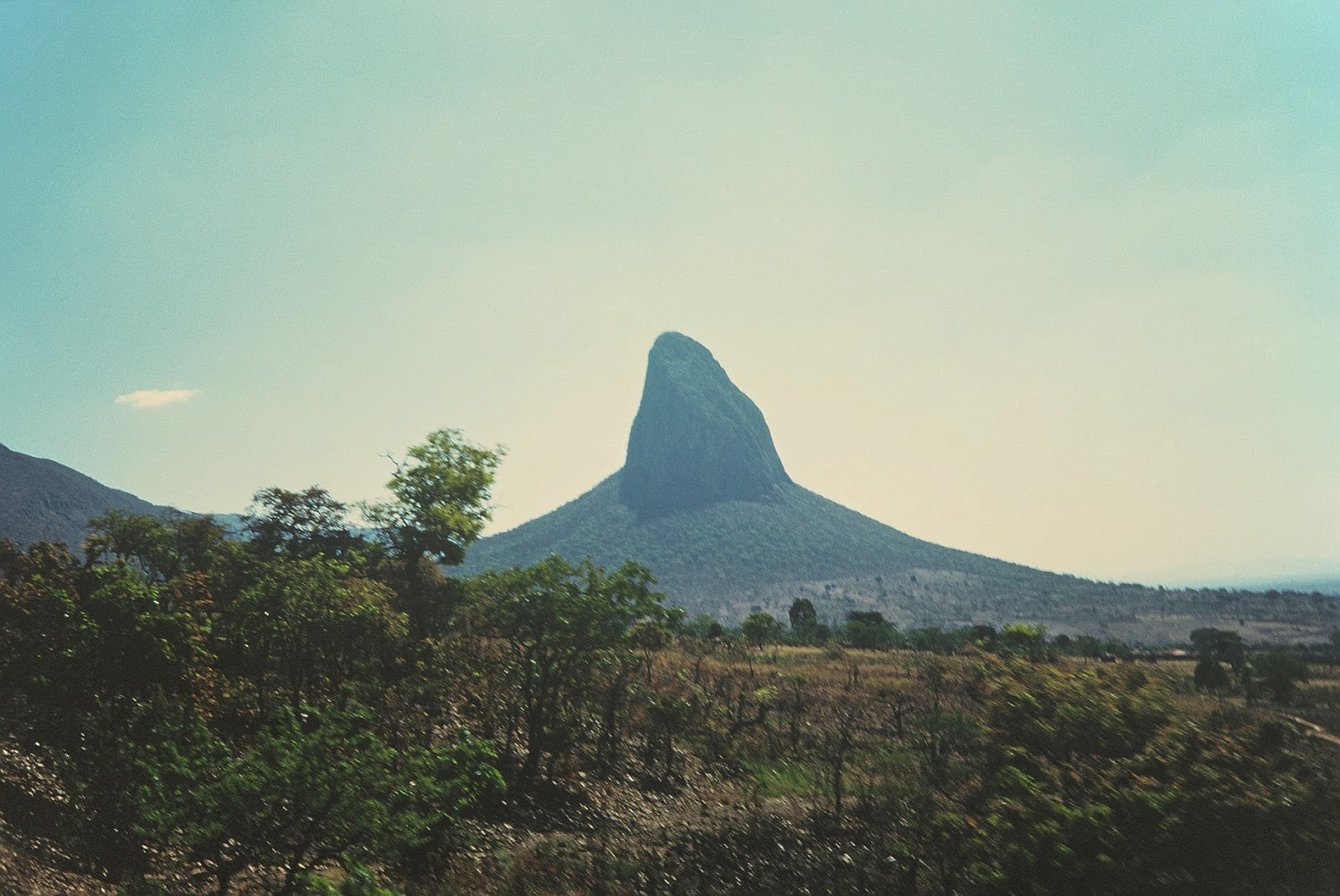 MAVINGA - ANGOLA 2ª. Compª. Bat. Caç. 5012