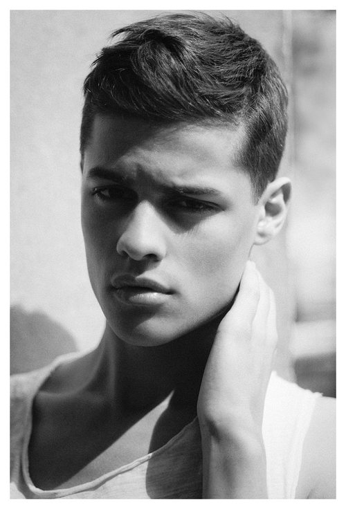 50 Signs He's a Pretty Boy - Modern Wife Life