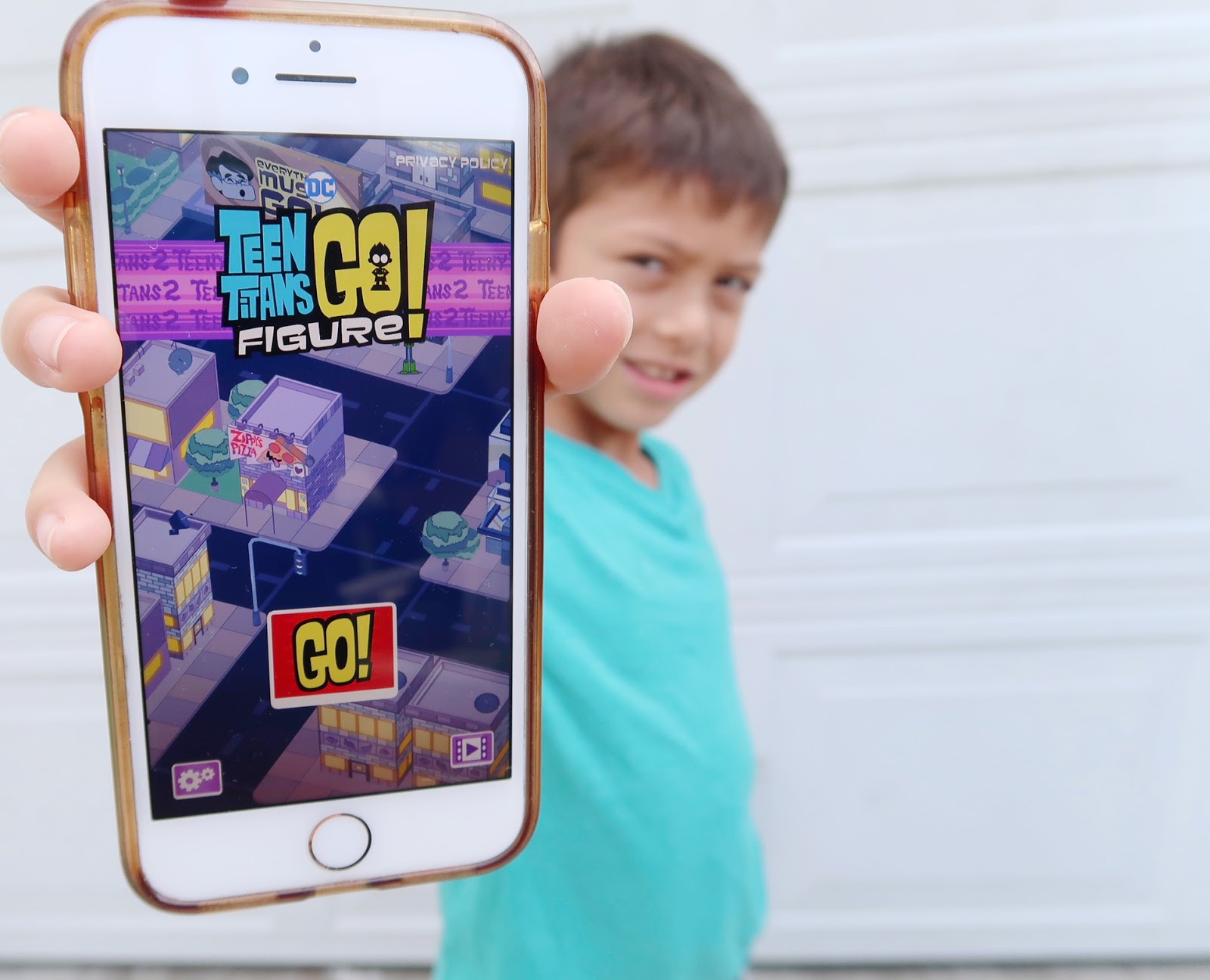 Teen Titans GO Figure! Game | Happy Mess MOMents