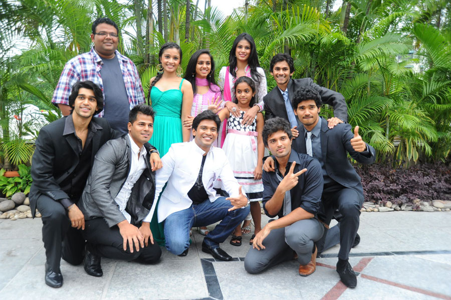 Life Is Beautiful Movie Leading Cast Photo Shoot