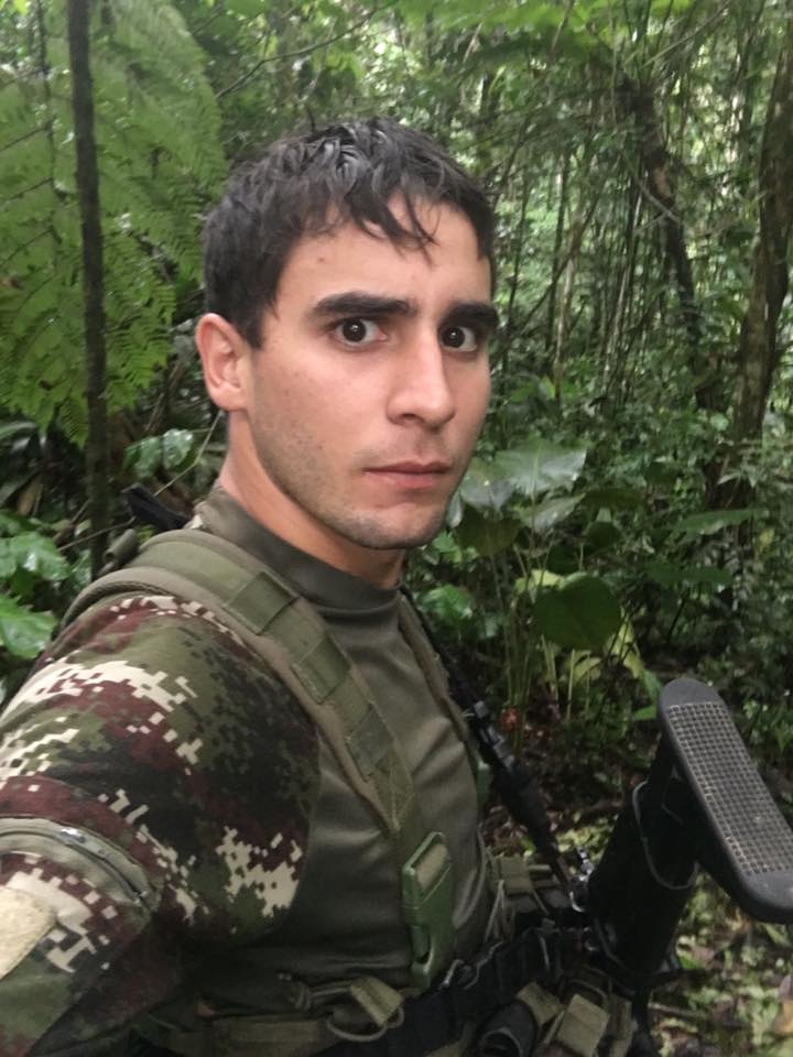 PERU MAGIA Y ENCANTO: Daniel Sánchez Teniente del Ejército peruano.