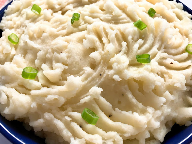 Skinny Garlic Mashed Potatoes Skinny Garlic Mashed Potatoes