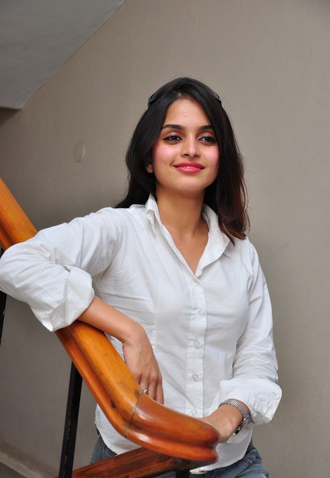 Actress Sheena Super Stills cute photos | Celebrities Photos Hub