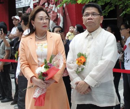 visitors: Pia Guanio and Steve Mago Listed Mel Tianco, Mike Enriquez as ...