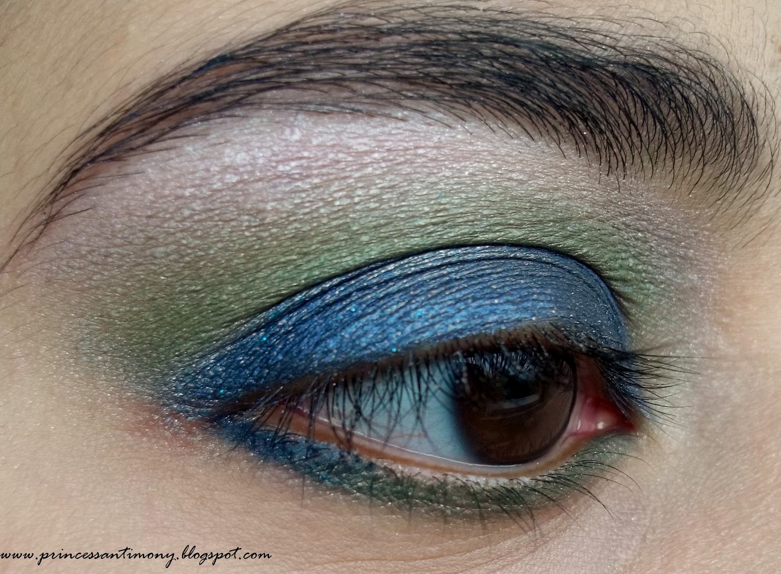 Princess Antimony's Makeup Castle: Blue, Green, and Pink Eyeshadow