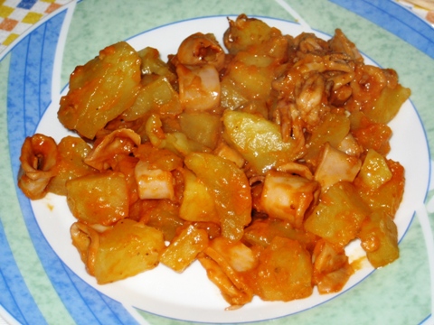 Lulas Guisadas com Batatas