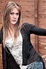 NUESTRAS MARICADITAS: Mujer transexual británica, piloto de la RAF ...