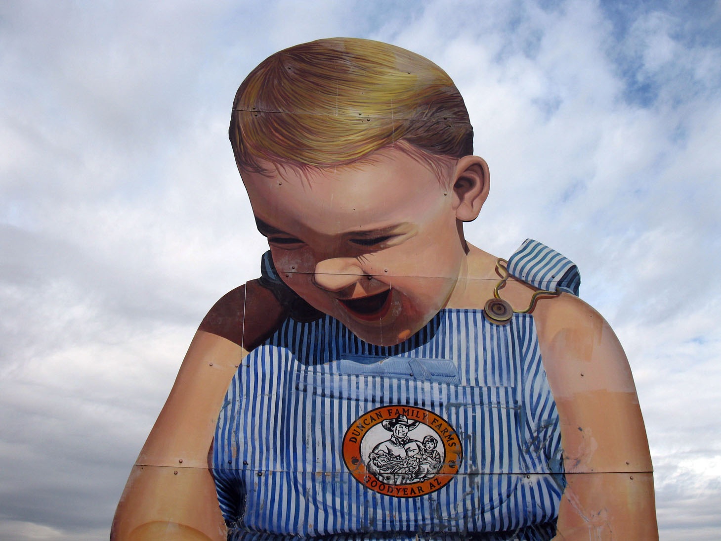 Eccentric Roadside: Baby, what a big surprise: The giant baby of ...