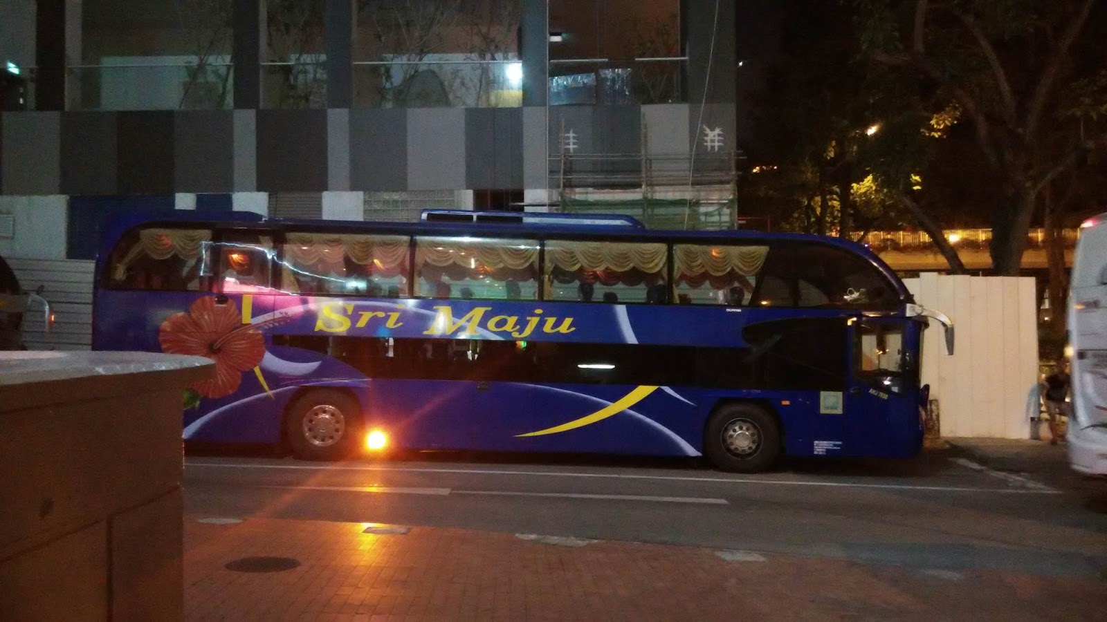 Our Journey : Singapore Nicoll Highway MRT - Golden Mile Complex