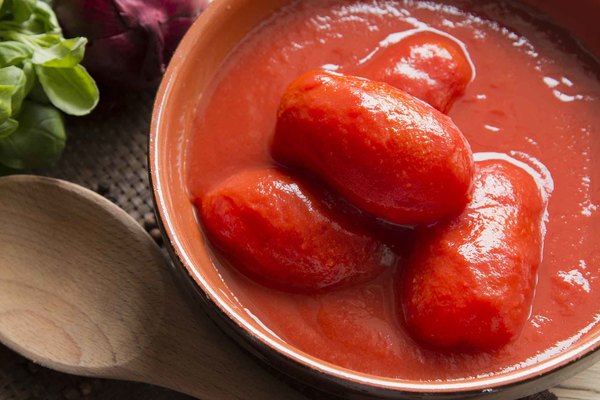 VITO VITELLI agronomo: SUA ALTEZZA REALE IL POMODORO. BONTA' E SALUTE