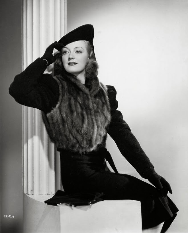 It's The Pictures That Got Small ...: November 2013