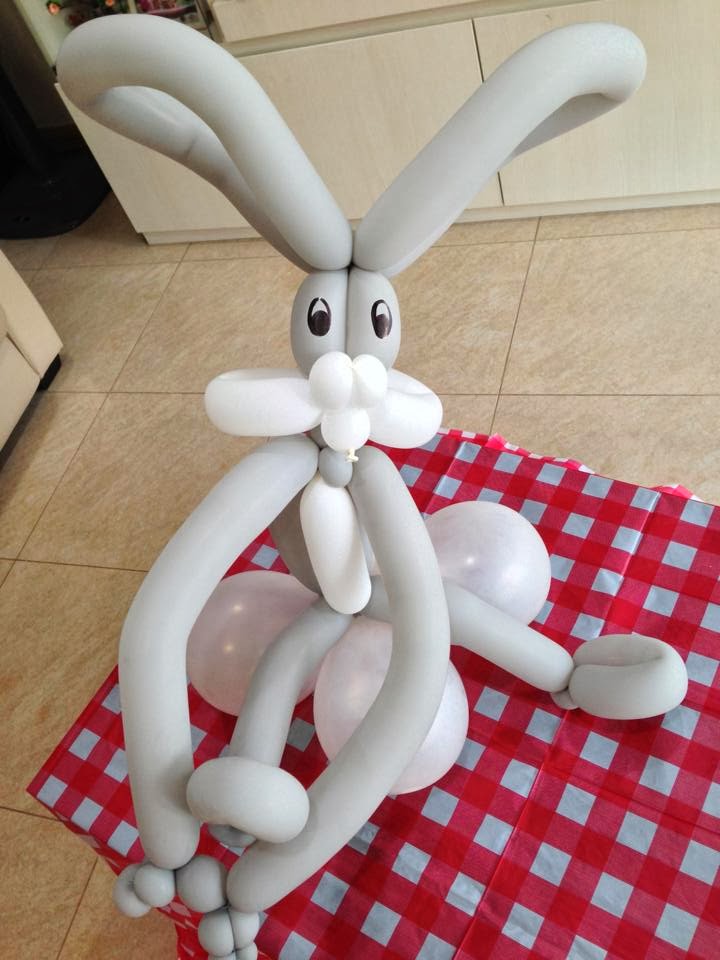 MarFel Party and Balloons: Balloon Sculpture - Bugs Bunny (5 balloons)