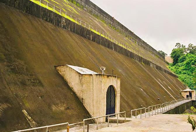 Mullaperiyar Dam Dispute: Views of Mullaperiyar Dam and Reservoir