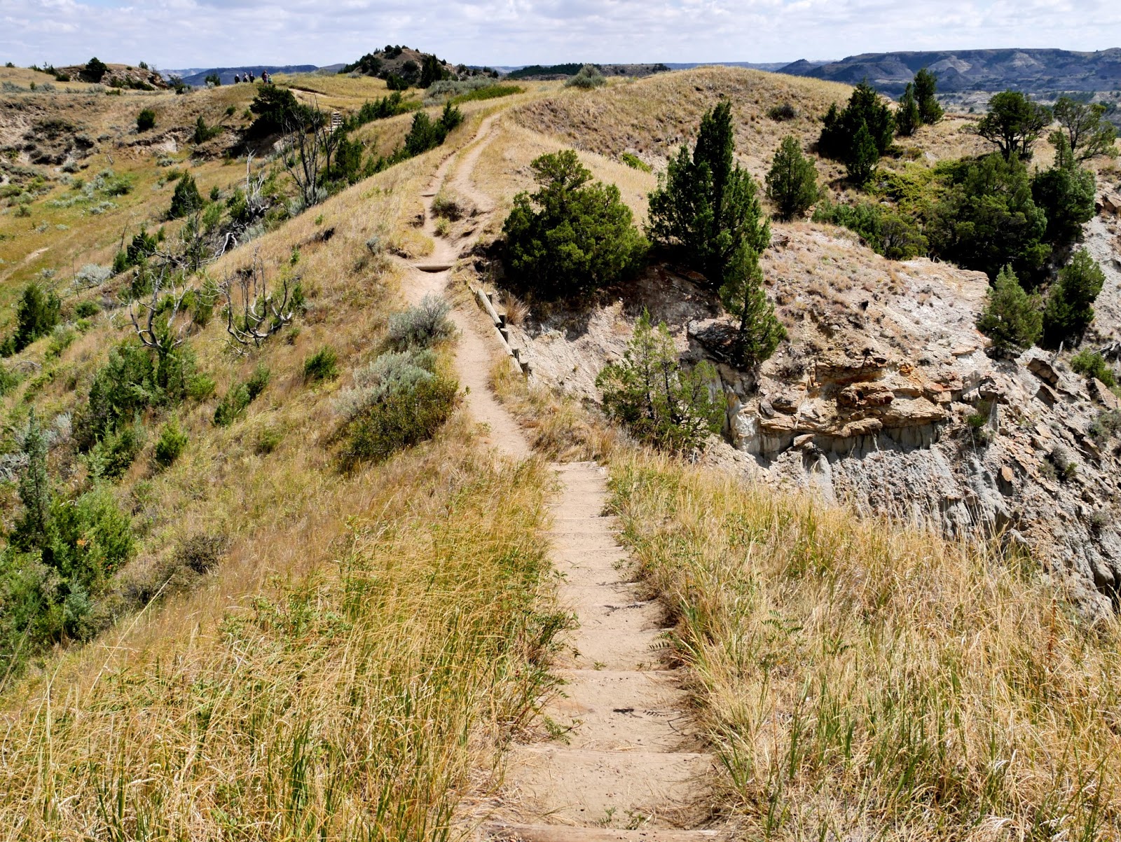 American Travel Journal: Ridgeline Trail - Theodore Roosevelt National Park