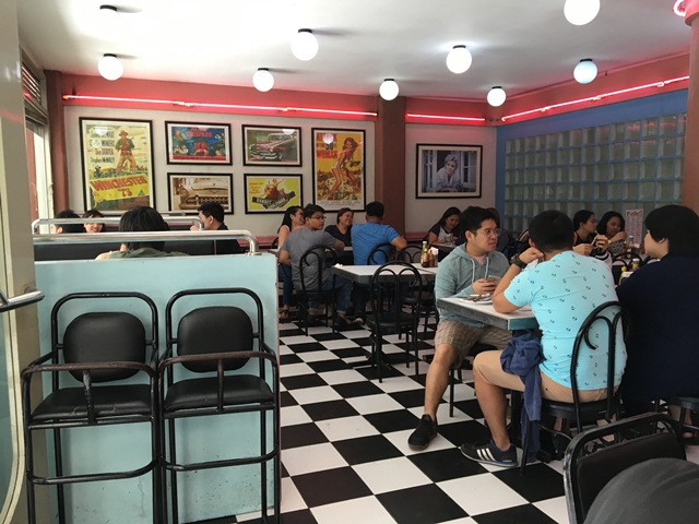 ERICJAZ FOODIES: GLENN 50'S DINER ( BAGUIO CITY )