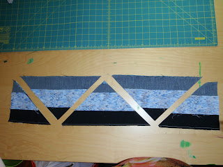 QUILTERS...ENJOY COLOUR! : Strip-Tube 2 Ways...Fun Tutorial!